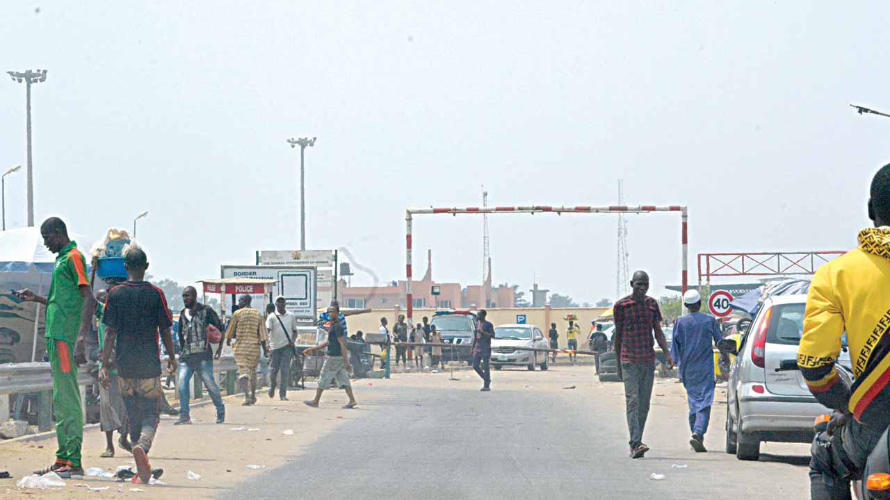 Nigeria re-opens key border road closed over insecurity